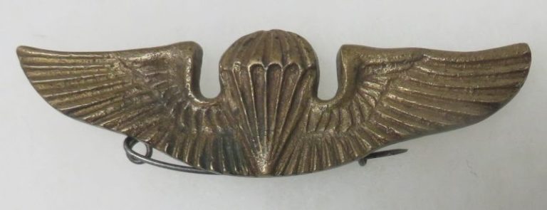 Rare WWII Chinese Commando Wing Id to OSS Veteran – Griffin Militaria