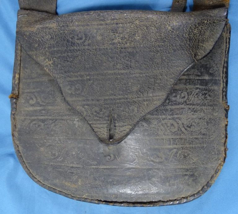 Early American Military Rifleman’s Pouch Circa 1830 – Griffin Militaria