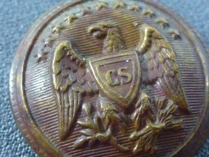 Civil War Confederate Officer “CS” Shield Button – Griffin Militaria