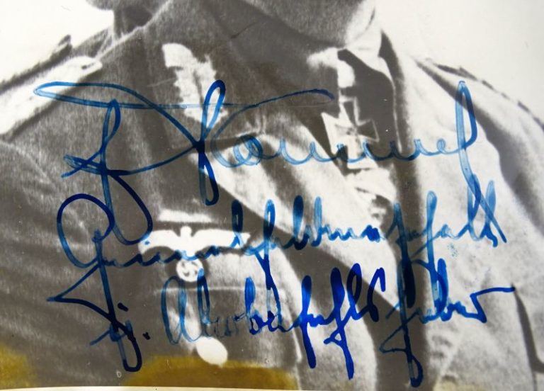 Field Marshal Erwin Rommel Signed Portrait Photograph – Griffin Militaria