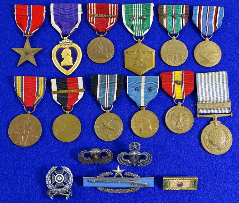 Named WWII / Korean War D-Day Paratrooper Airborne Medal and Insignia ...