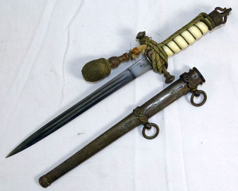 Untouched and Uncleaned Model 1902 Imperial German Navy Officer Dagger ...