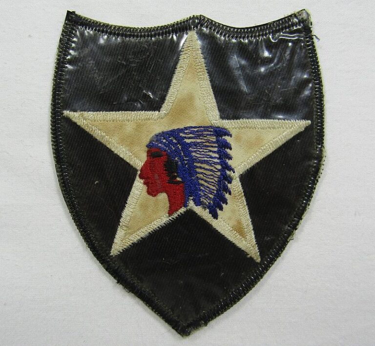 2nd Infantry Division Patch Under Plastic – Griffin Militaria