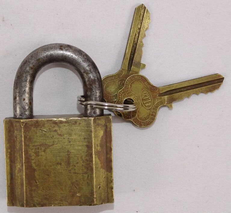 WWII U.S. Navy Padlock – Griffin Militaria