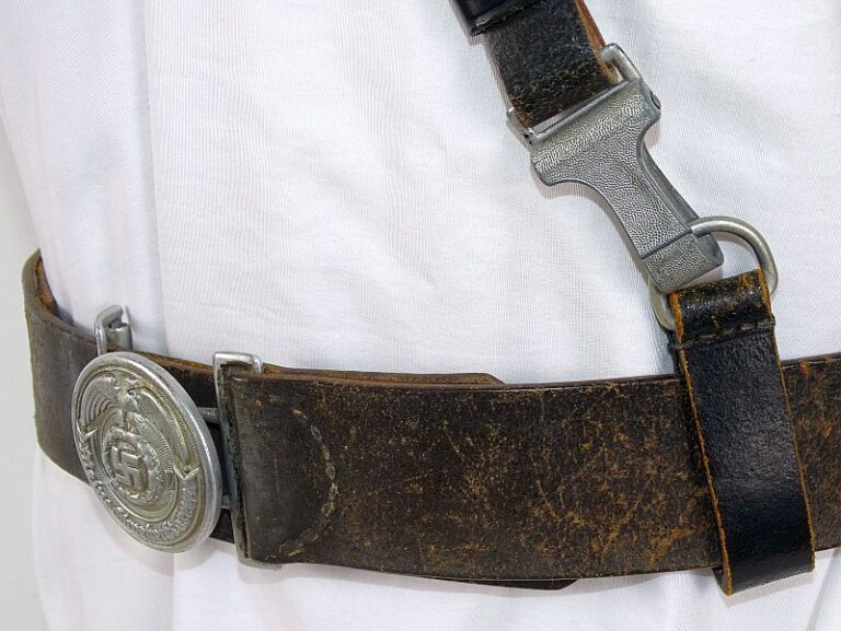 Allgemeine SS / Waffen SS Officer Belt and SS Marked Cross Belt with ...