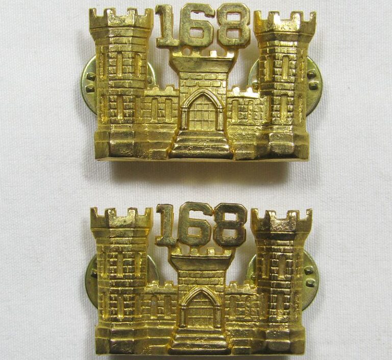 Pair 168th Engineer Regiment Officer’s Collar Insignia – Griffin Militaria