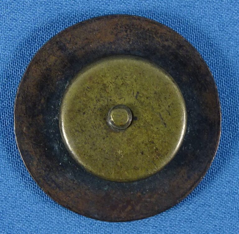 4th Coast Artillery Regiment Collar Disk – Griffin Militaria