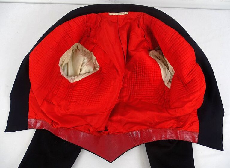 Named Early 1900’s Royal Artillery Lieutenant Colonel Mess Dress ...