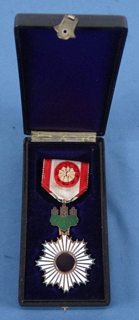 Cased Japanese Order of the Rising Sun 4th Class – Griffin Militaria