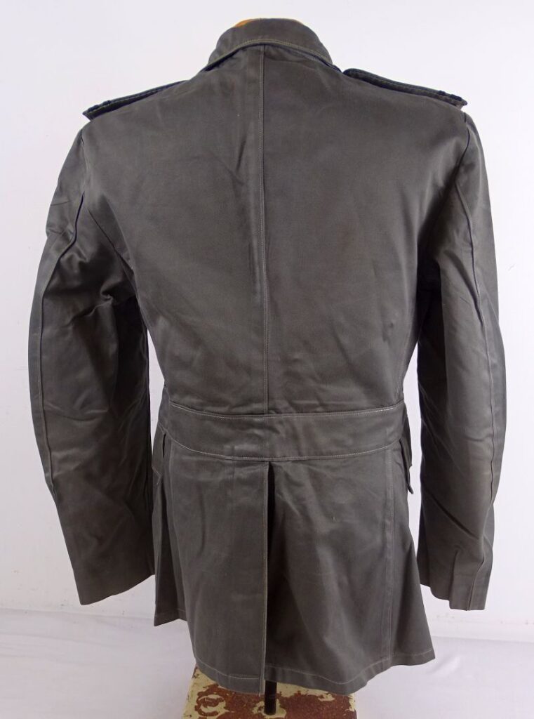 WWII U.S. Navy Lieutenant (Junior Grade) Gray Utility Uniform Tunic ...