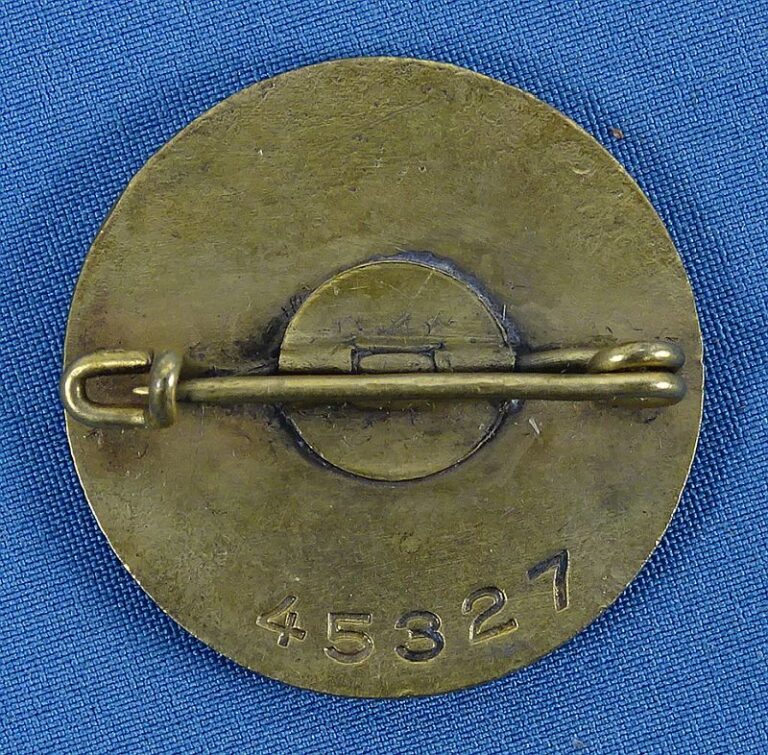Small NSDAP Golden Party Badge “45327” with Detlev Niemann Certificate ...