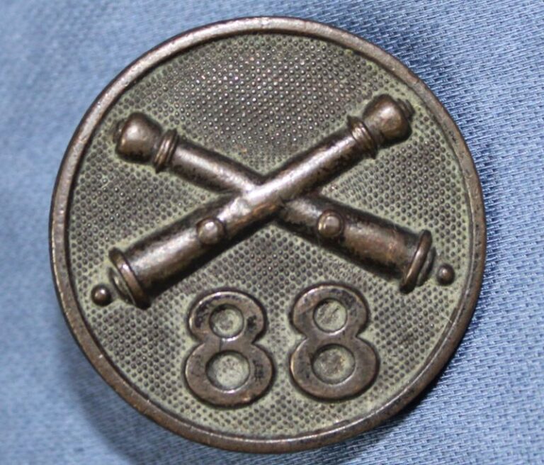 WWI 88th Artillery Collar Disc – Griffin Militaria