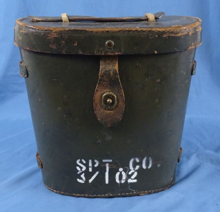WWII M16 Binoculars in M24 Case – Griffin Militaria