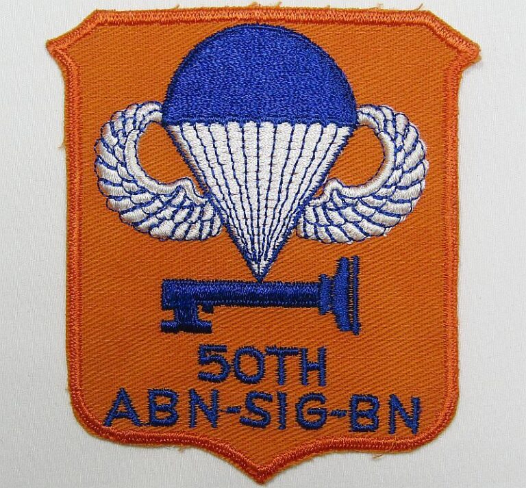 1950’s 50th Airborne Signal Battalion Patch – Griffin Militaria