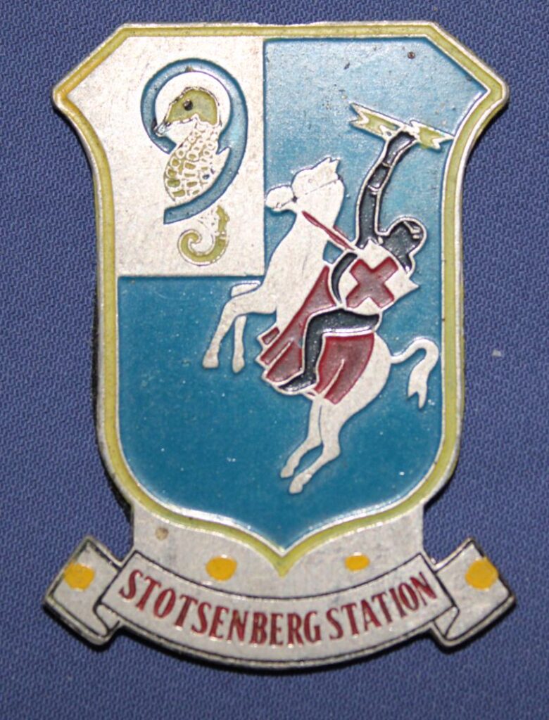 Stotsenberg Station Beercan DI Crest – Griffin Militaria