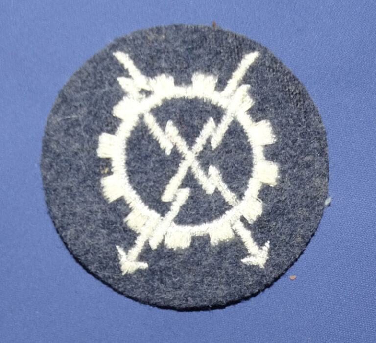 Luftwaffe Signals Equipment Branch Personnel Cloth Trade Badge ...