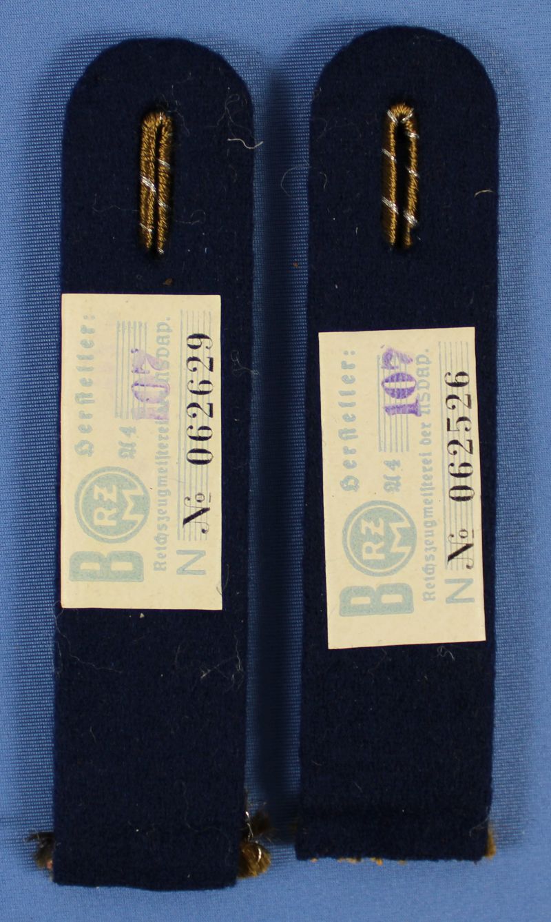 A Pair of Sew In SA Enlisted Ranks Shoulder Boards with RZM Tags ...