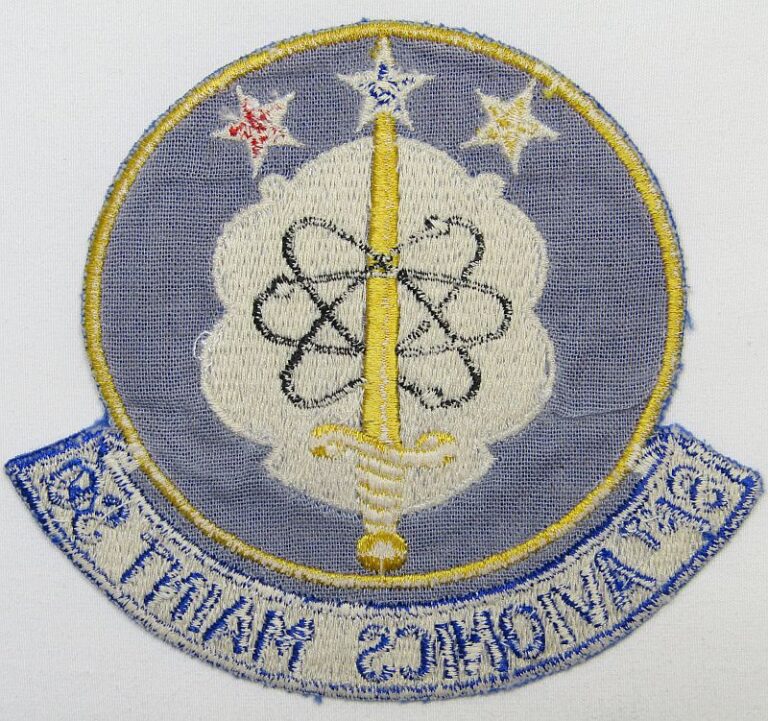 81st Avionics Maintenance Squadron Patch – Griffin Militaria