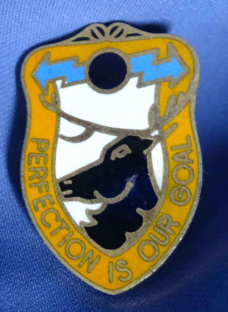 Japanese Made 37th Signal Bn Crest/DI – Griffin Militaria